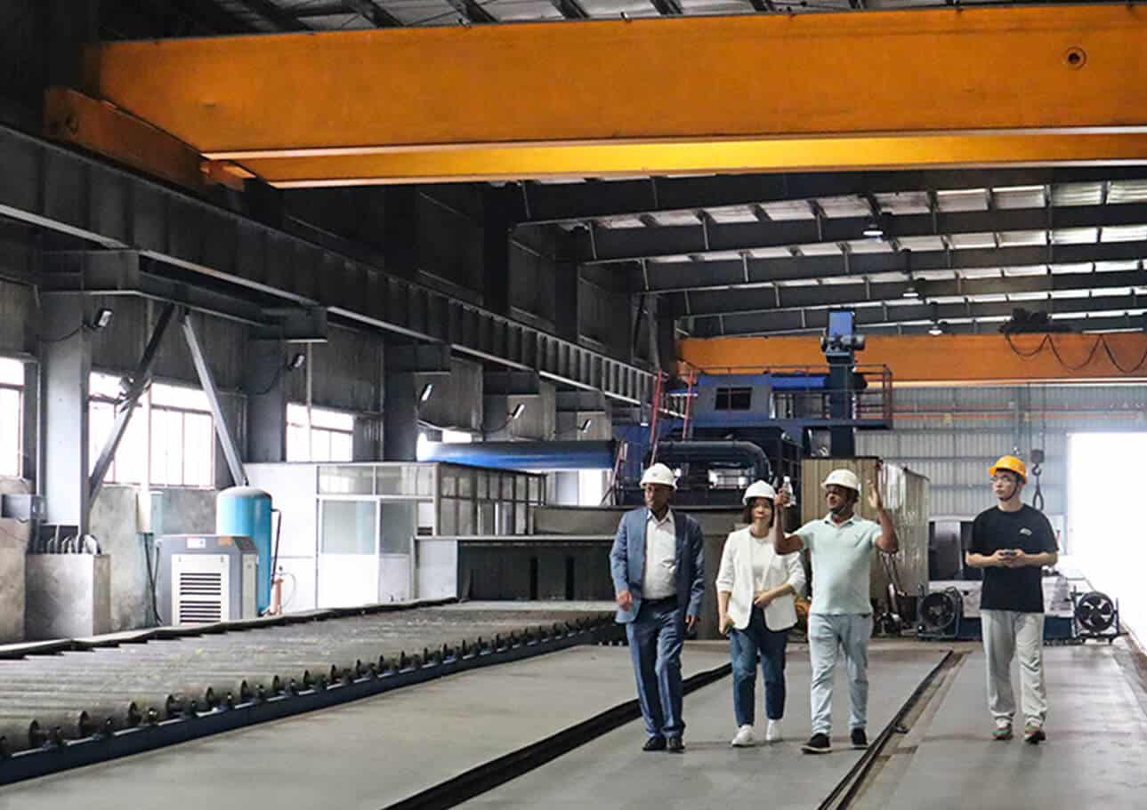 Welcome Ethiopian Customers To Visit The GuanHui Factory